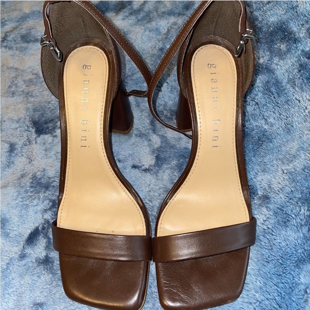Brown Gianni Bini Heels - Gem